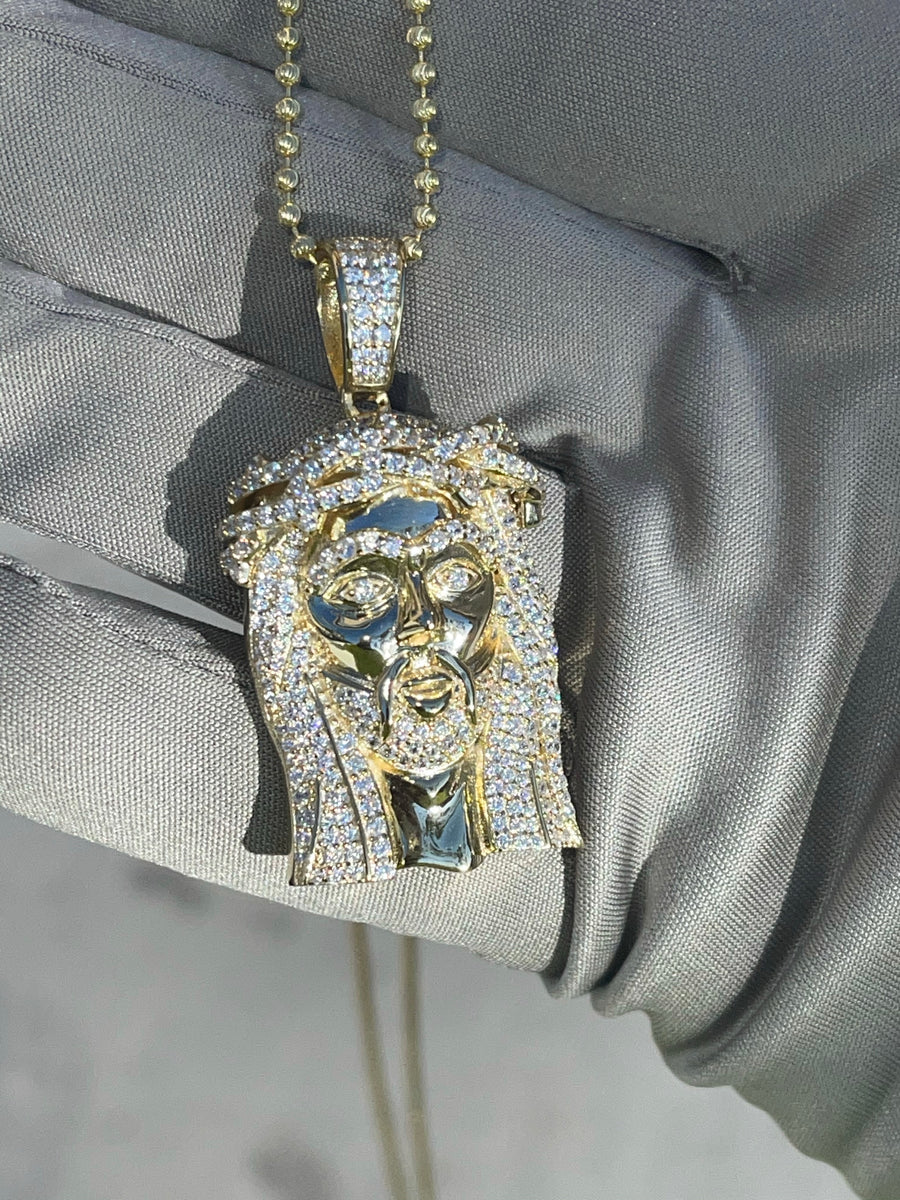 Medium Jesus Pendant & Chain – Raheem Da Jeweler